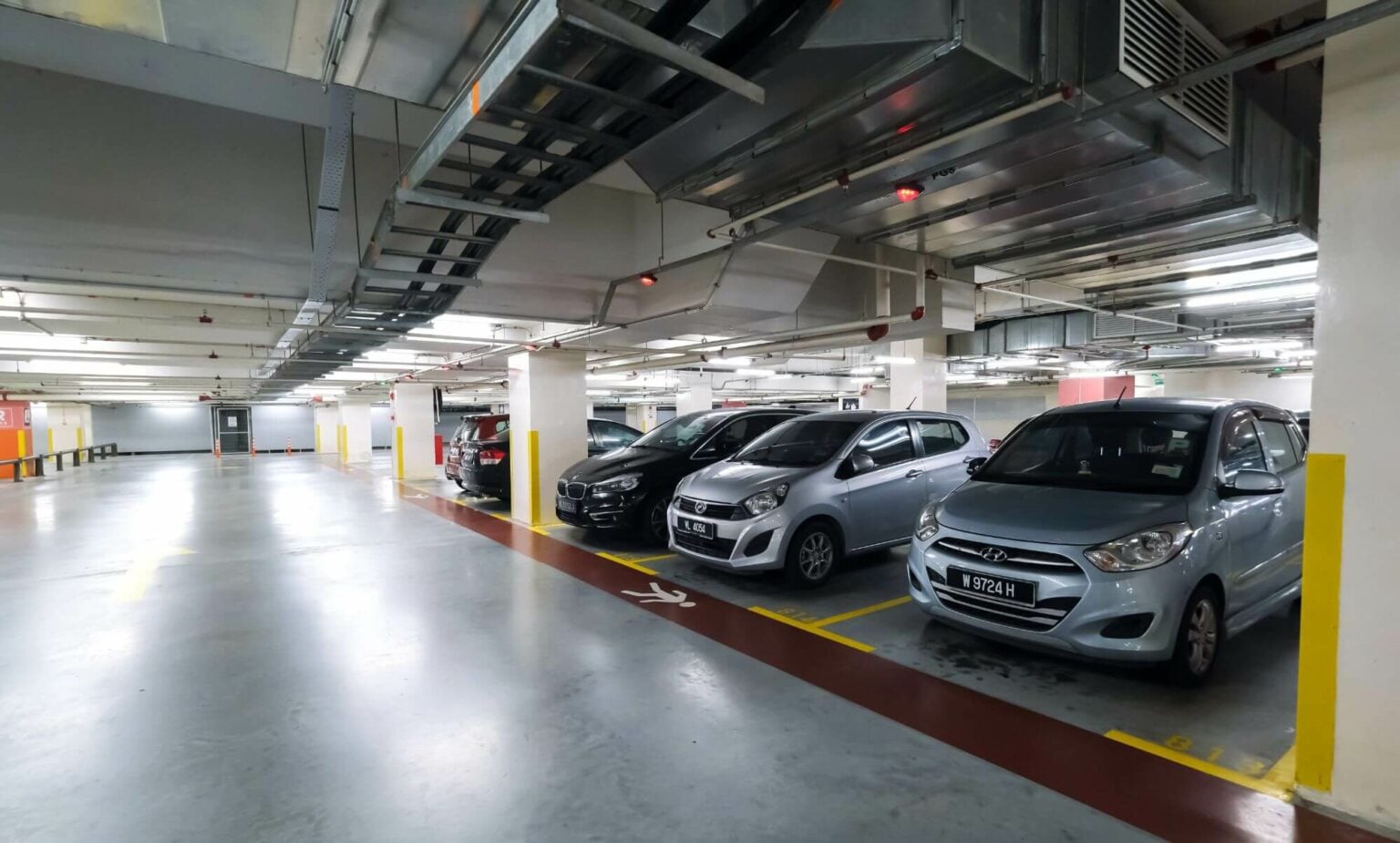 Advantages of Reverse Parking Vs Forward Parking