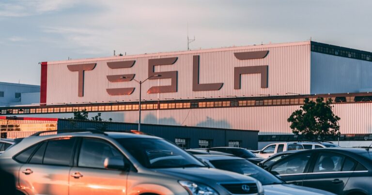 Senarai Harga Tesla di Malaysia dari Paling Mahal ke Paling Murah
