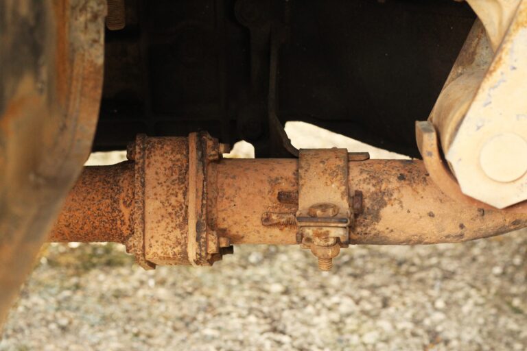 Tanda-tanda Sistem Ekzos Kereta Anda Bocor & Bermasalah