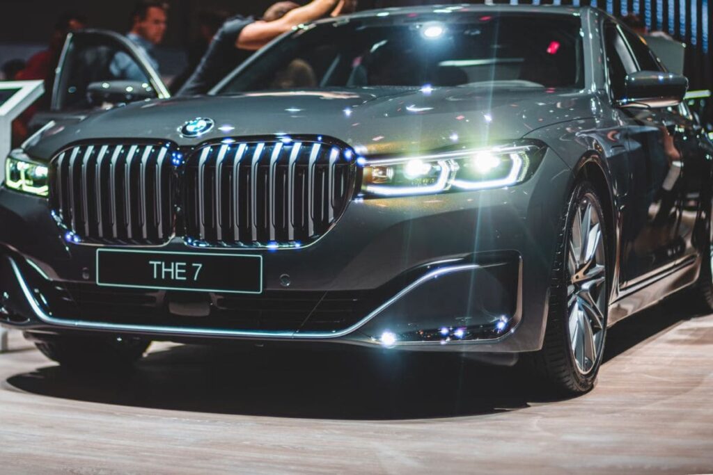 5 Headlight Car Modifications That Are Illegal According to JPJ