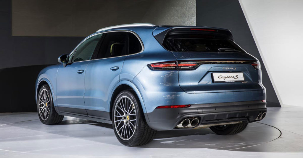 Luxury & Dynamics - The New Porsche Cayenne Conquers The Destination