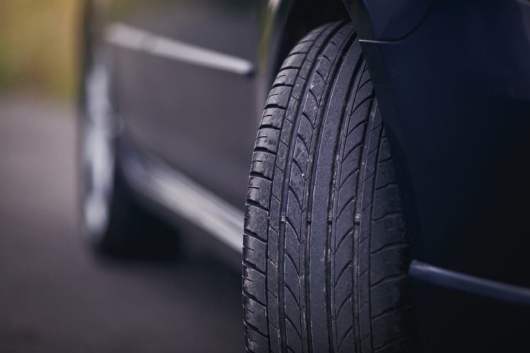 Tayar Makan Dalam, Tayar Botak atau Bunga Tayar Haus? Punca Kerosakan ...